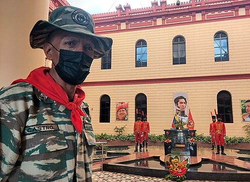 Coronel que conheceu Chávez em 1986 passou a última | Internacional